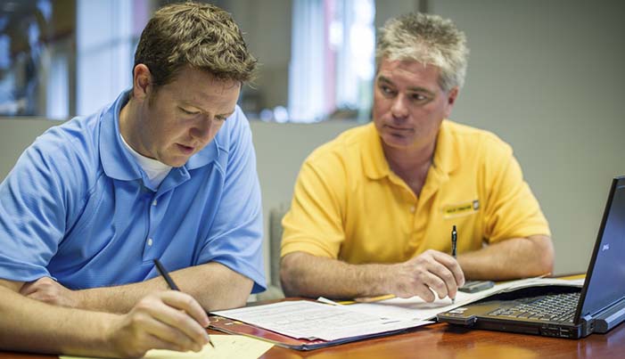 5 Benefits of Leasing Cat® Equipment