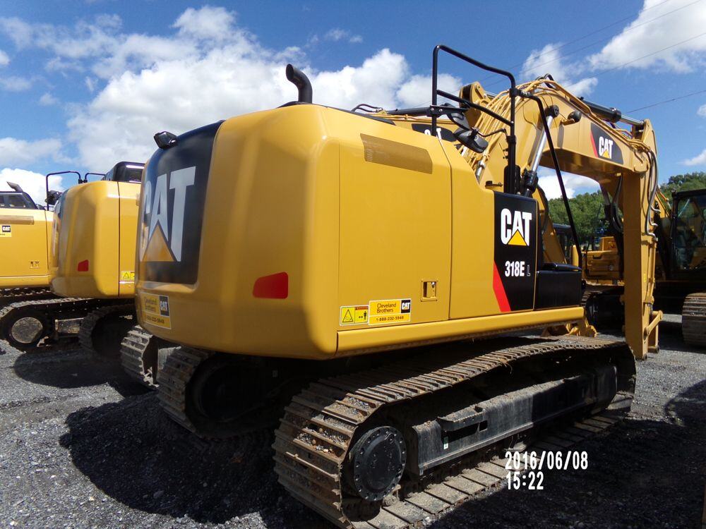 Cat® 318EL Excavator - Cleveland Brothers Cat